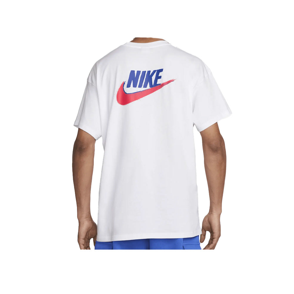 Buy Nike Standard Issue T-Shirt White Small 100 - Free UK Delivery ...